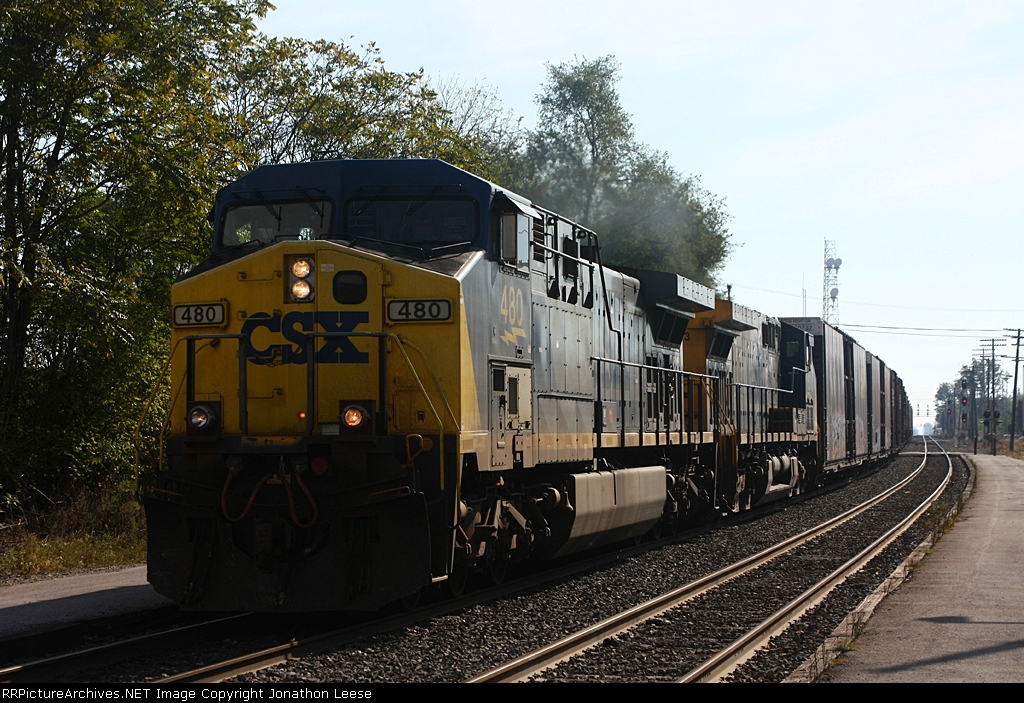 CSX 480 leads a south/westbound off the C&O